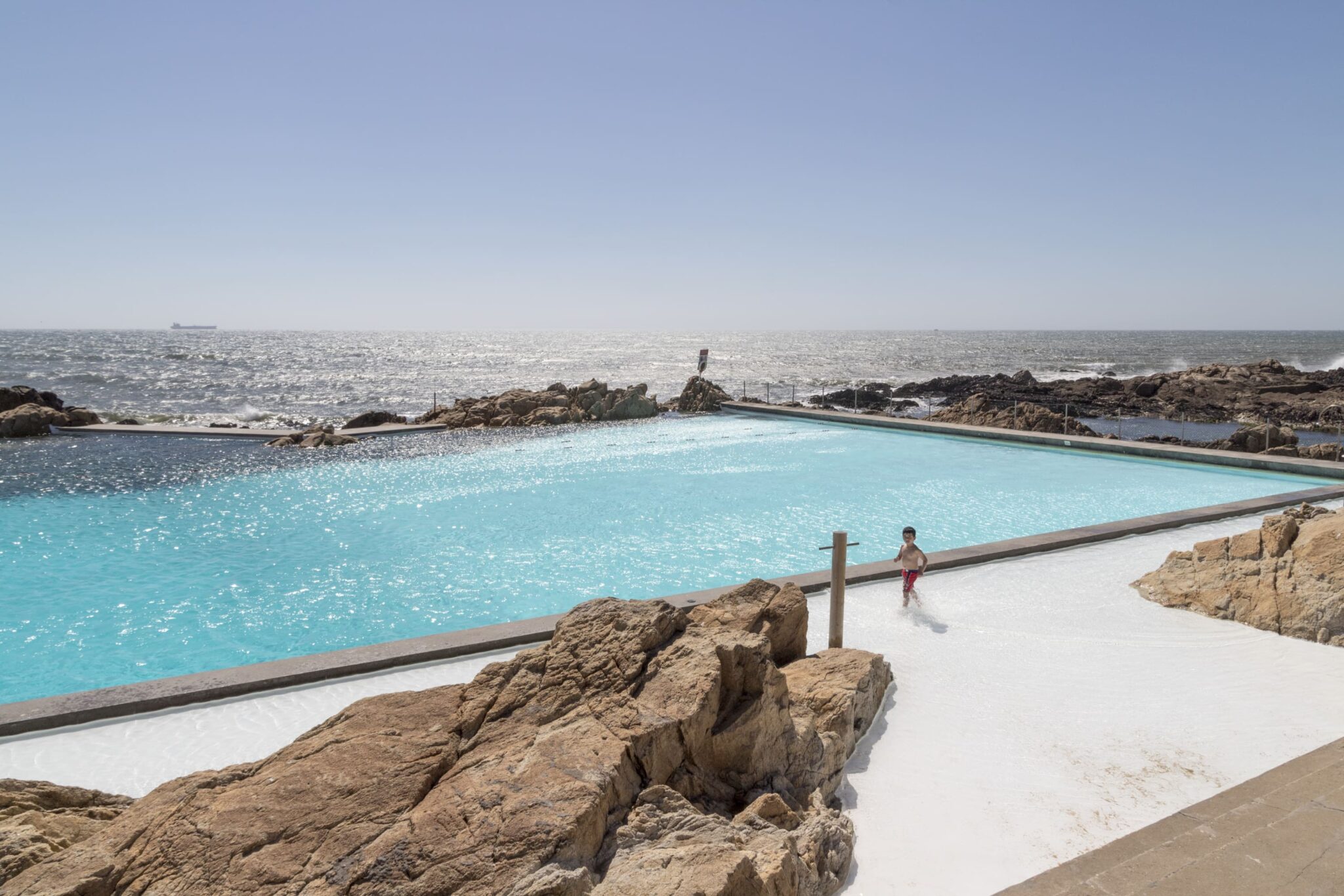 Leça Swimming Pool | Alvaro Siza – TVIB